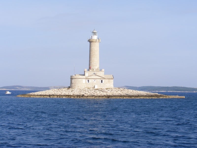 Lighthouse Porer: Lighthouse Island Istria