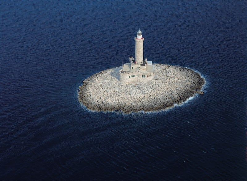 Lighthouse Porer: Lighthouse Island Istria